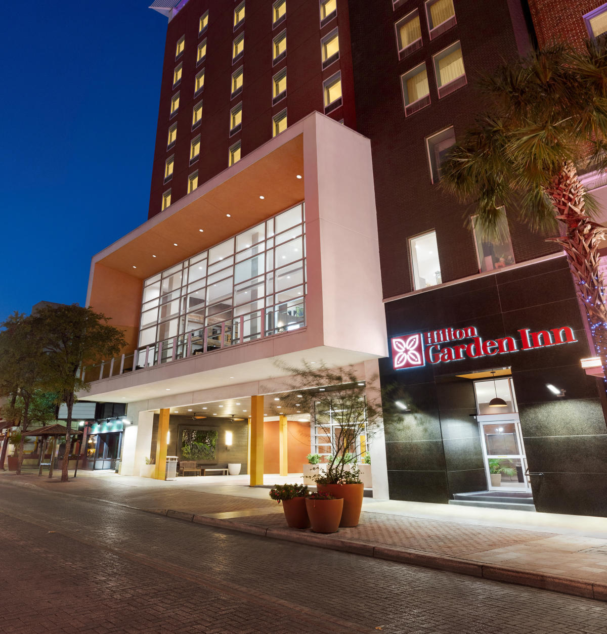 Hilton Garden Inn Downtown San Antonio Riverwalk