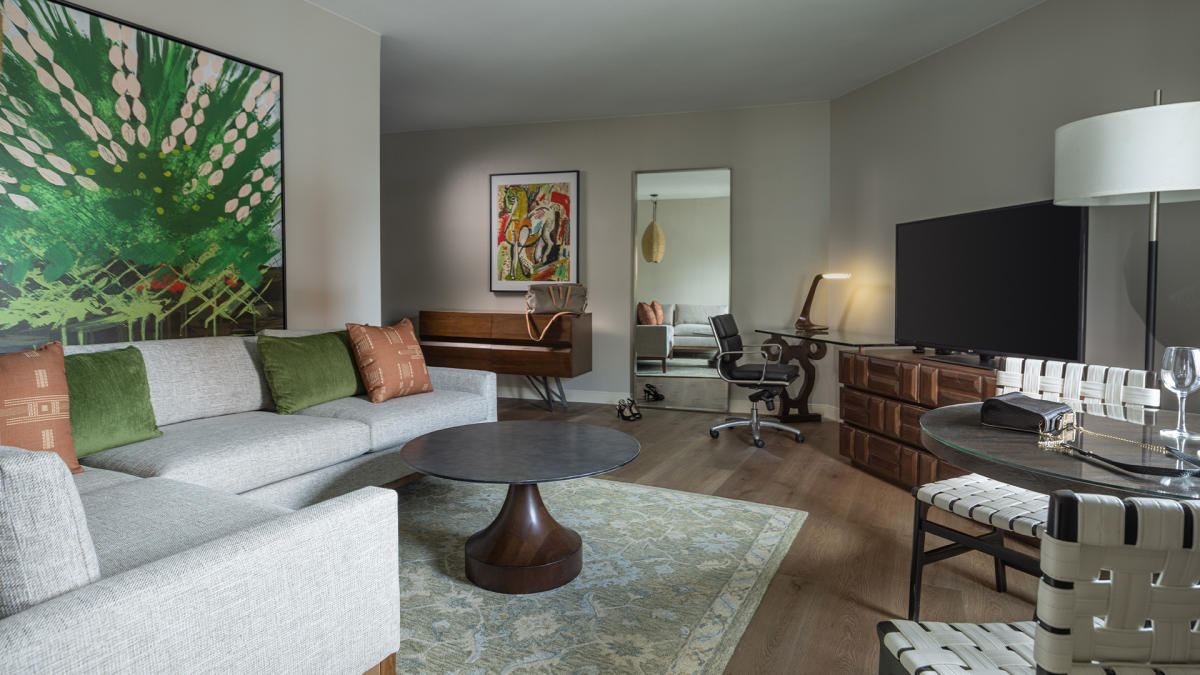 Hotel Contessa Luxury Suites on the Riverwalk