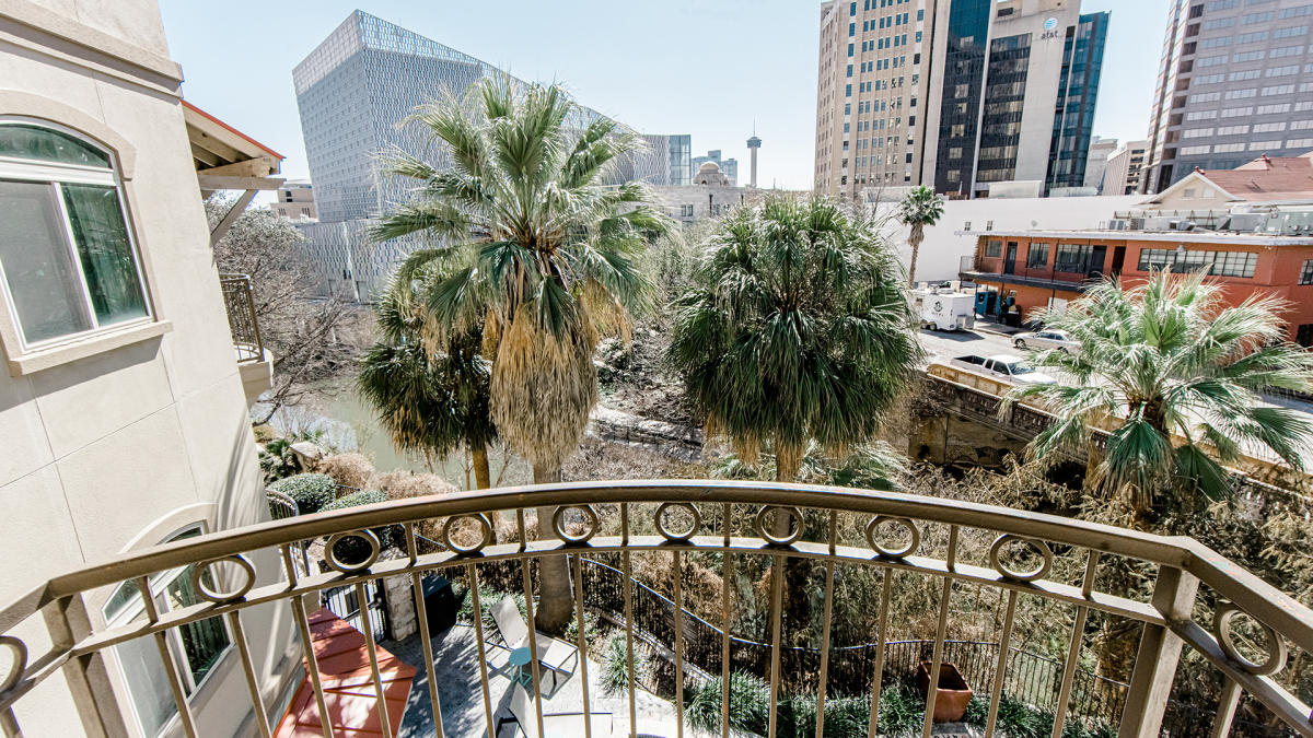 Hotel Indigo San Antonio Riverwalk