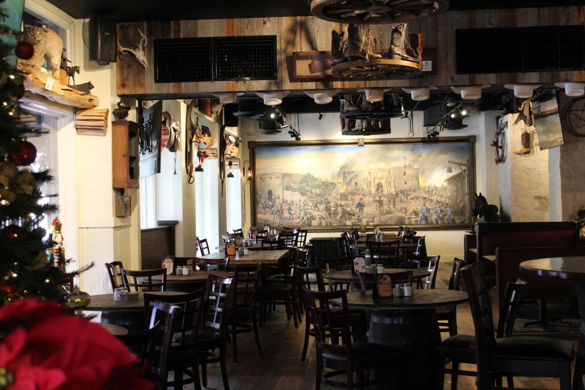 Crockett Tavern