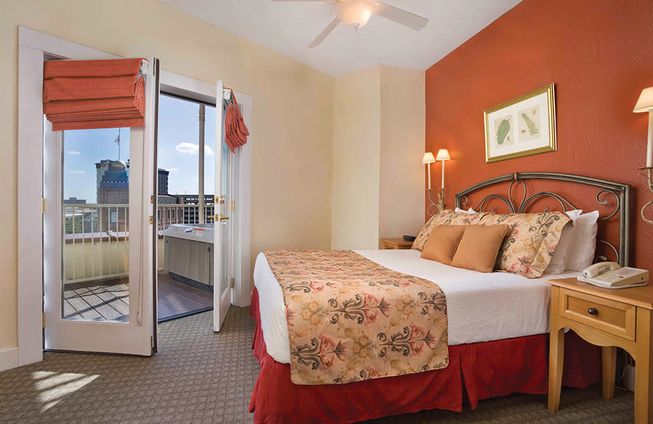 Club Wyndham Riverside Suites