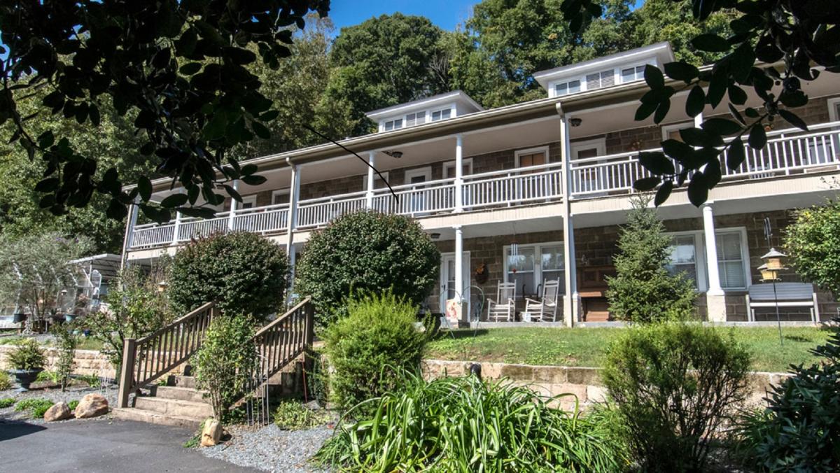 Calhoun House Inn and Suites