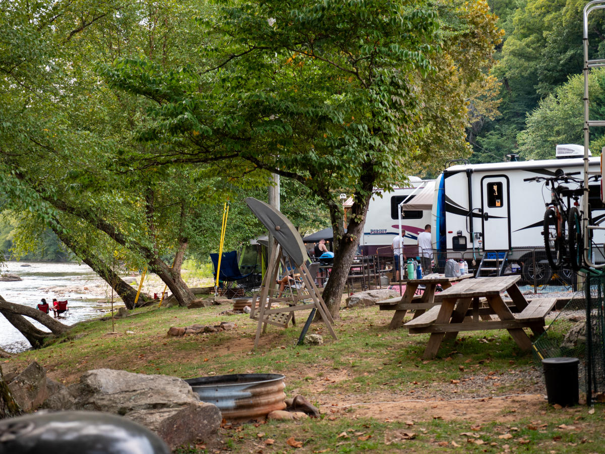 grumpy bear campground