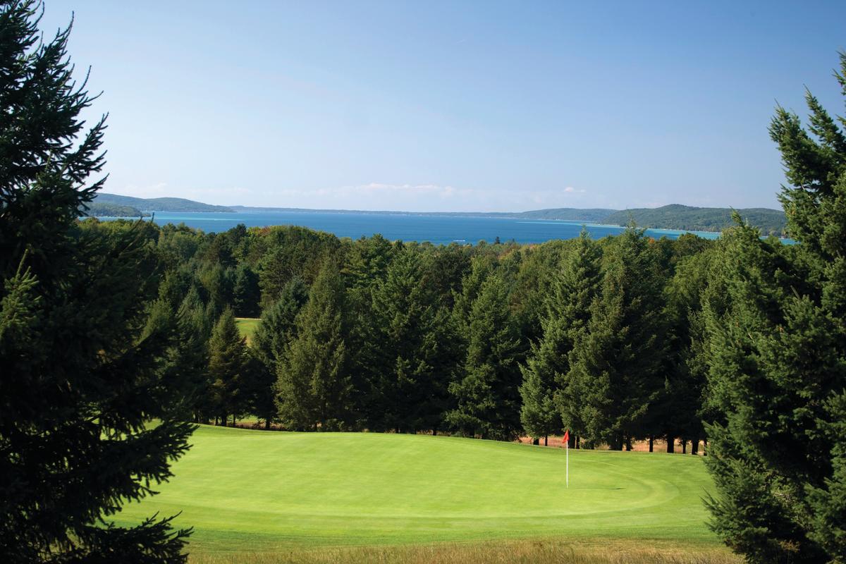Pinecroft Golf Course | Benzonia, MI 49616