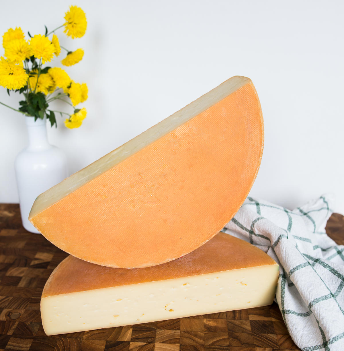 Leelanau Cheese Company | Suttons Bay, MI 49682