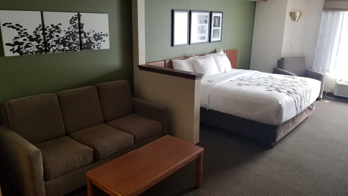 Sleep Inn & Suites Bay View | Acme, MI 49610