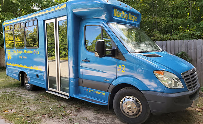 The Magic Shuttle Bus | Traverse City, MI 49684