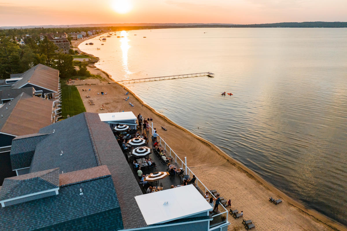 Blush Rooftop Terrace at Alexandra Inn | Traverse City, MI 49686